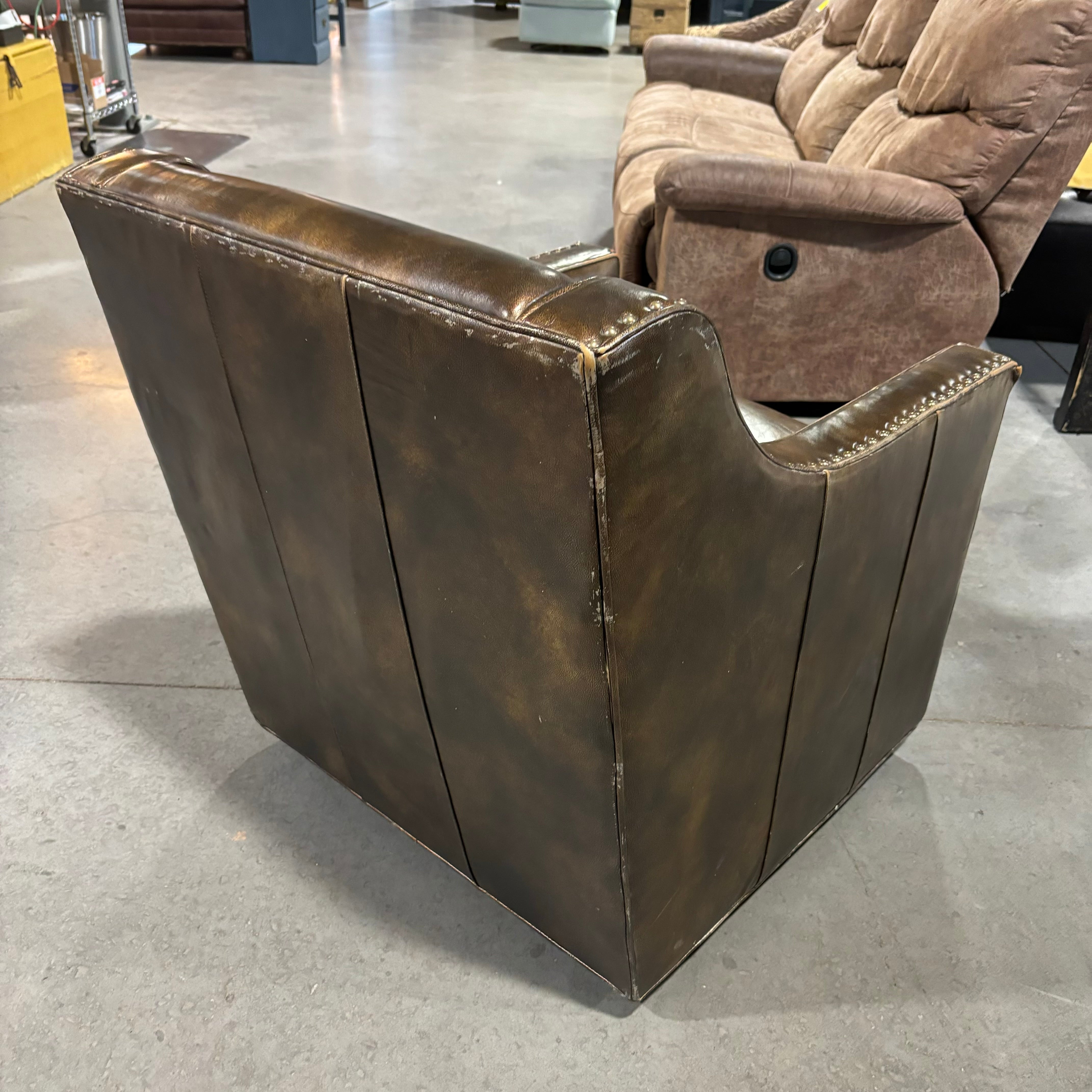 Lexington Barrier Leather Nailhead Rust Gold Swivel Chair 29"x 34"x 34 ...