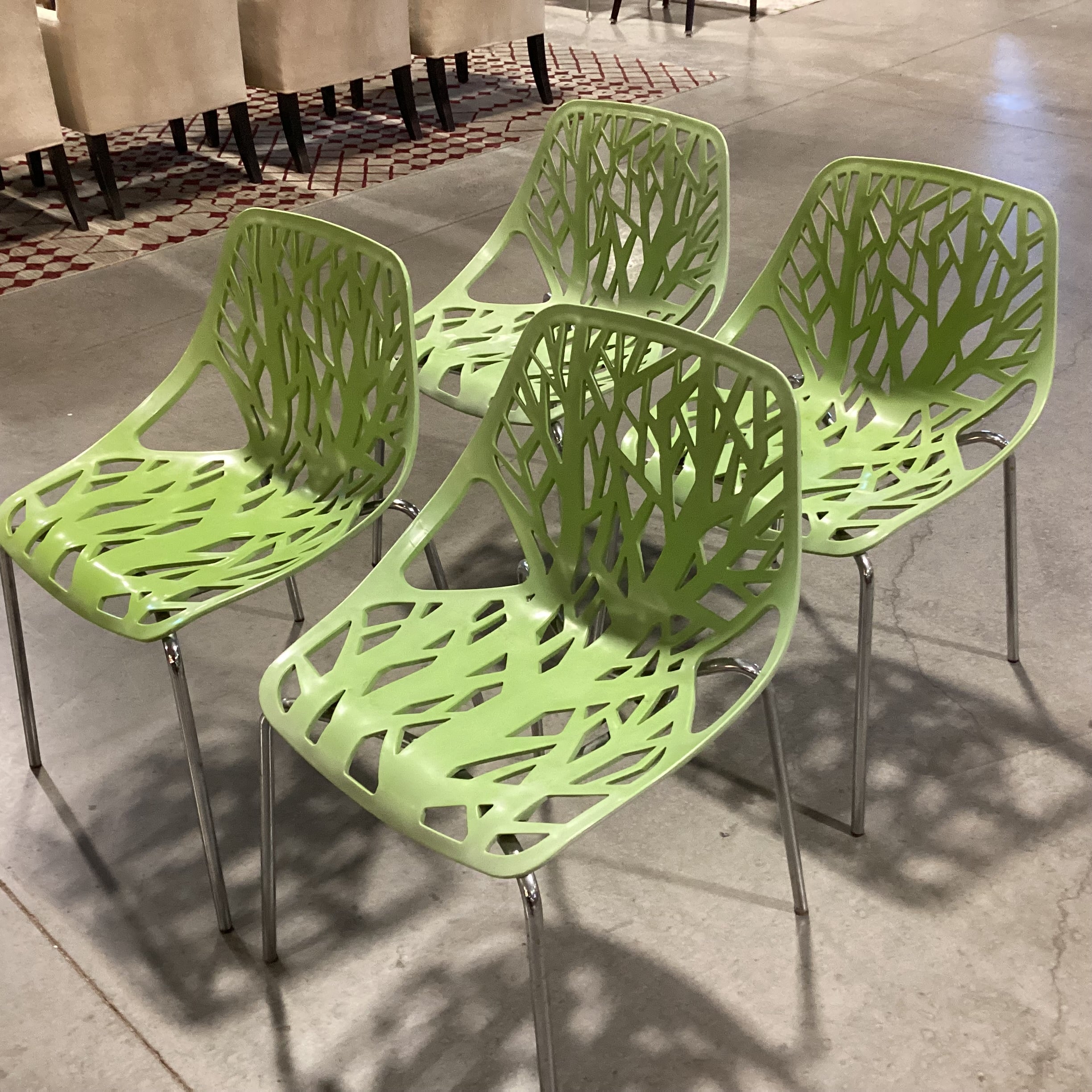 SET of 4 Green Rubber Plastic Tree Cutout & Metal Dining Chair 21"x 21 ...